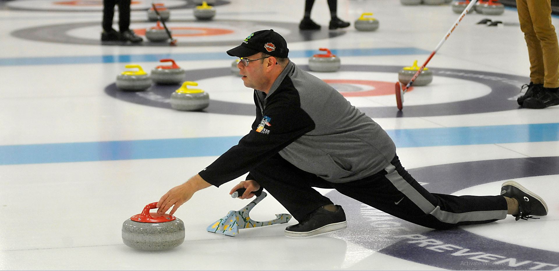 Jews who curl | Wisconsin Jewish Chronicle