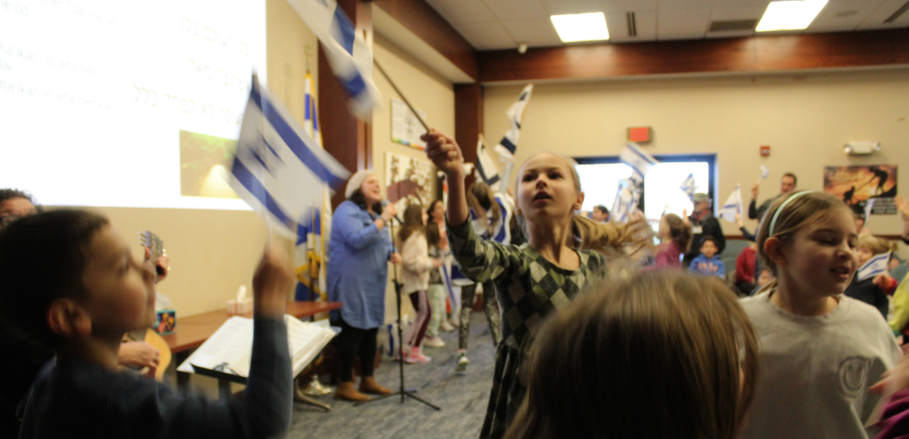 The Shabbat morning singalong is a hallmark of Milwaukee Jewish Day ...